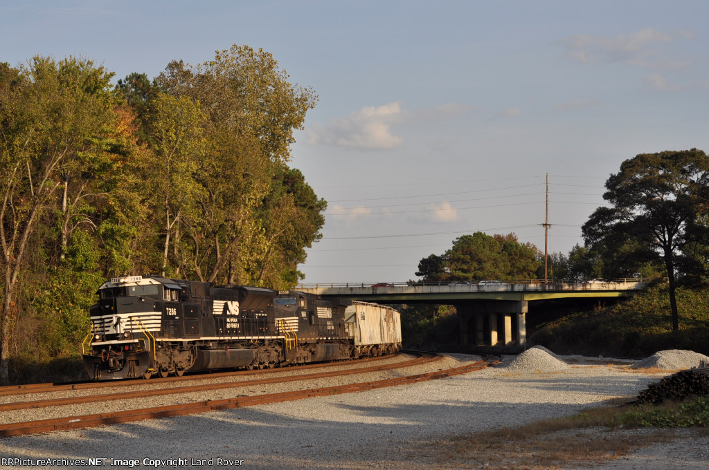 NS 7286 On NS 153 Northbound